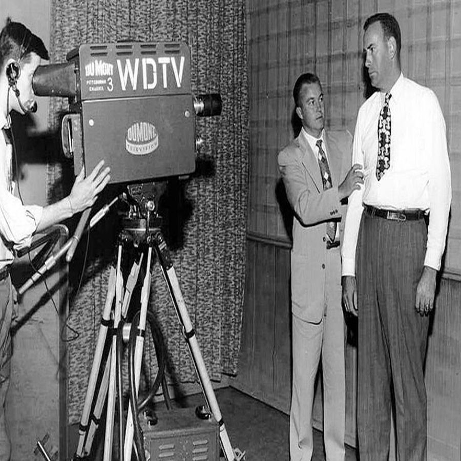 cropped-2019-03-01-DuMont_television_network_WDTV_broadcast_1952 ...